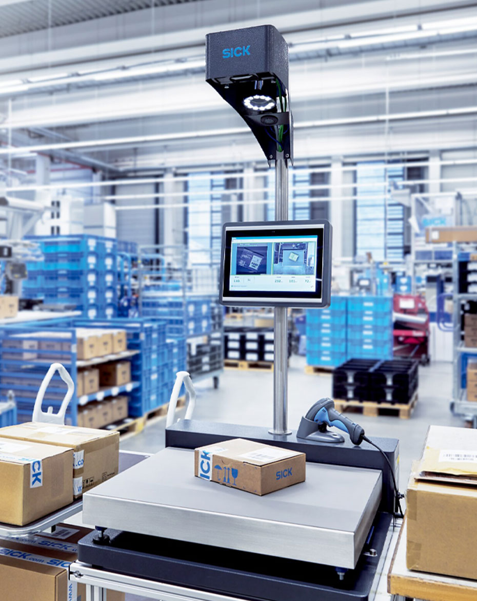 Track-and-Trace System: Master Data Analyzer Vision from SICK