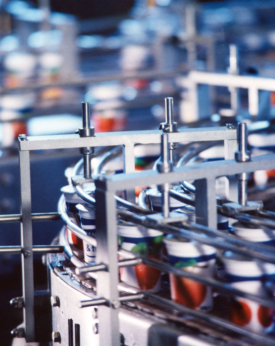 Industrial and modular touch panel computer TPC-B510 from Advantech